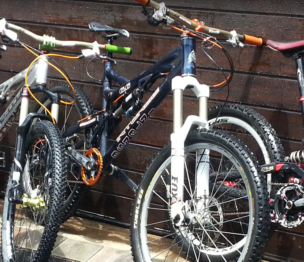 Help identify frame - Technical Q&A - Bike Hub